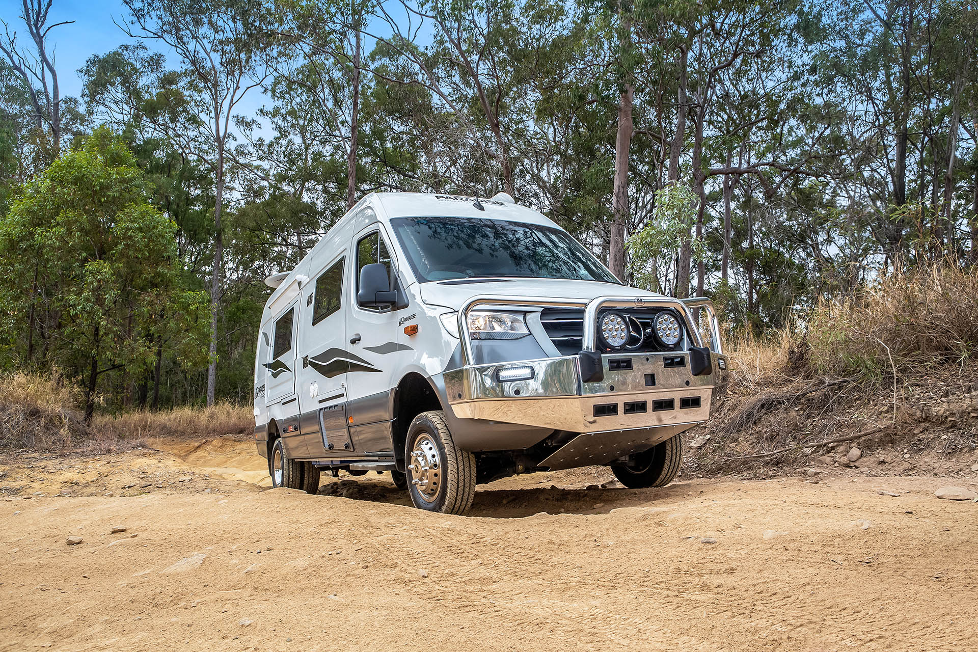 About Us - Paradise Luxury Motor Homes